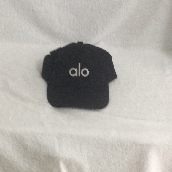 ALO Yoga | Accessories | Alo Yoga Black Cap | Poshmark